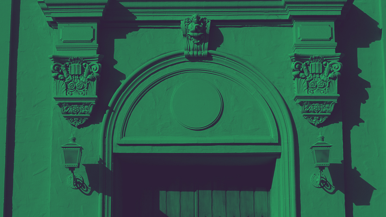 Santa Clara University Freshman Move-In Weekend + Dorm Makeover | Plexuss